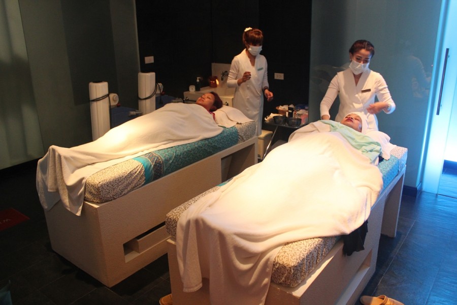 ปลุกความสดใส พร้อมผ่อนคลายสไตล์เซเลบฯ - Soceleb.net