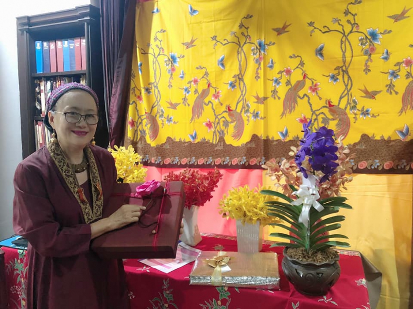 คุณแก้วสิริ เอเวอริ่งแฮม ฉลองวันเกิดในธีมดอกไม้บานสะพรั่ง - Soceleb.net